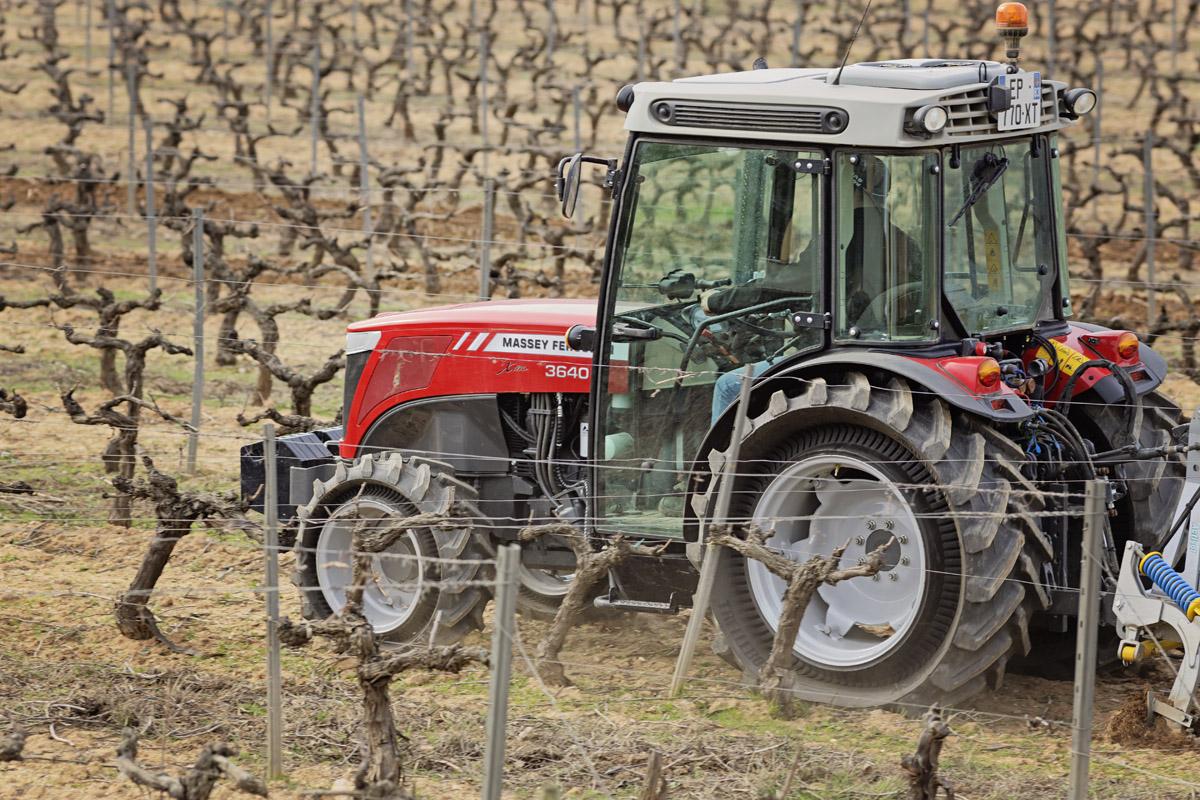 STEEP Slope AG Tire Adjustments | AGTireTalk